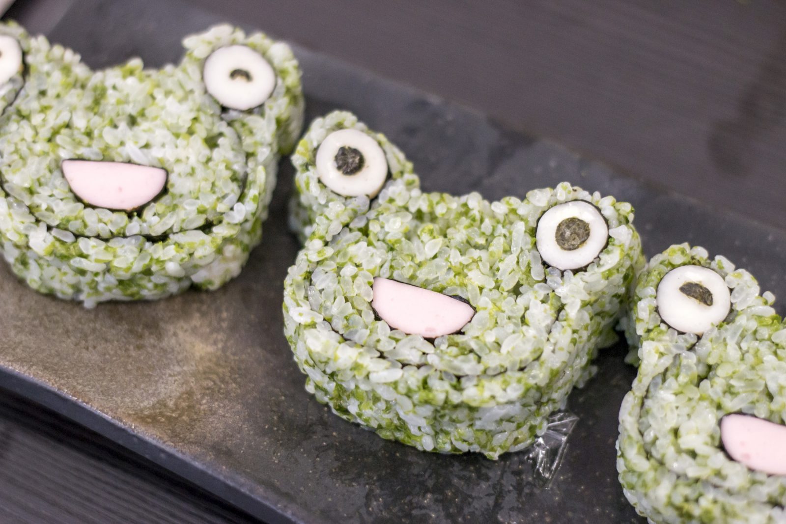 Unique Sushi Workshop Vol. 20 Frog & Minion Sushi | RESOBOX